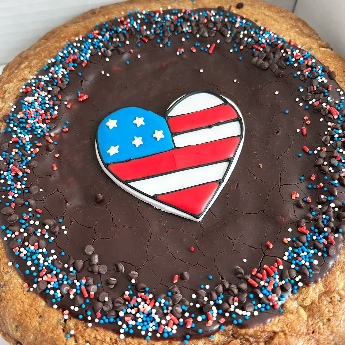 Memorial Day Chocolate Chip Cookie Cake - Goldbelly